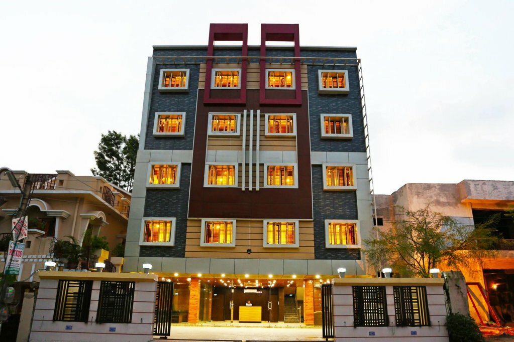 Otel Oyo Flagship 111 Canal Road, Uttarakhand, foto