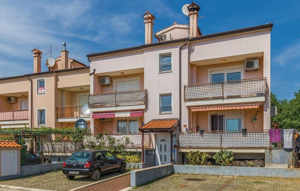 Otel Nice Home in Kukci With Wifi and 2 Bedrooms, Dünya, foto