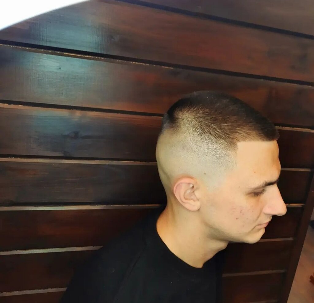 Kuaförler Стрижки по-братски, Kerç, foto