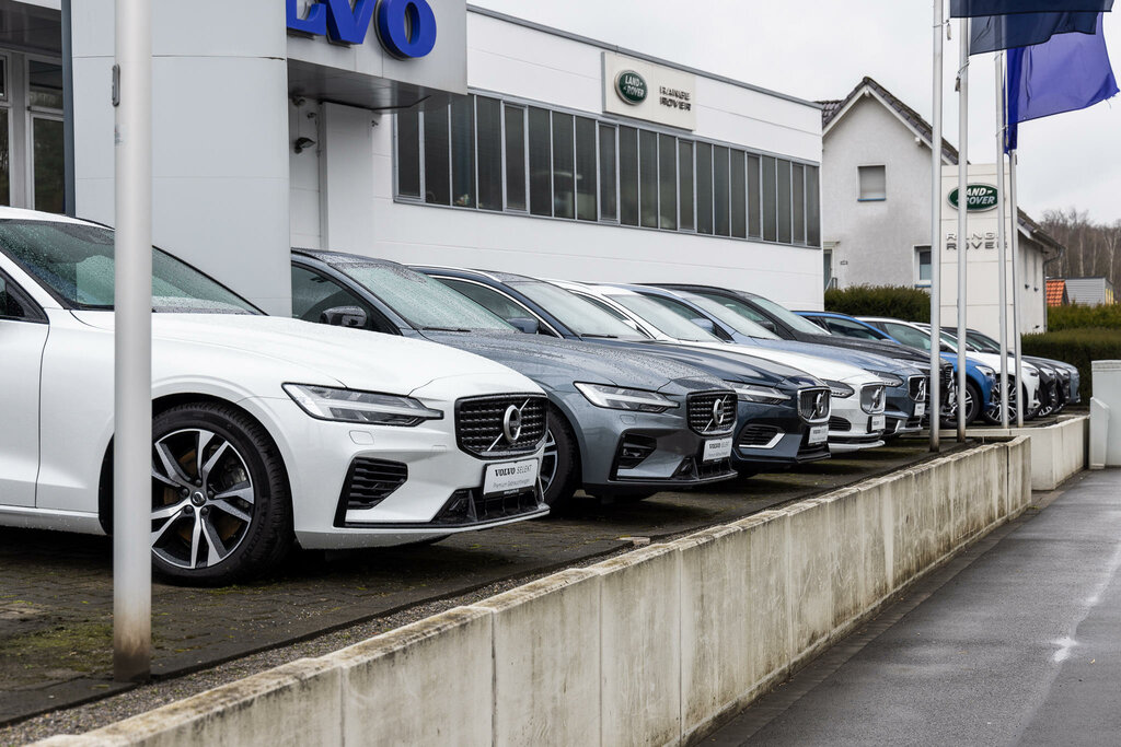 Otomobil satış galerileri Automobile Pütter Vertriebs GmbH, Iserlohn, foto