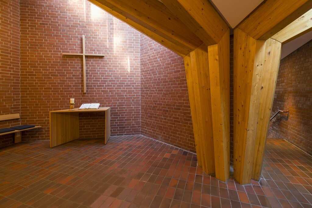 Dini dernekler Kirche Tenever - Trinitatisgemeinde, Bremen, foto