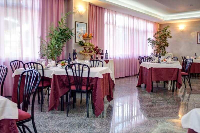 Restoran Le Rose Ristorante Pizzeria Hotel, Lazio, foto