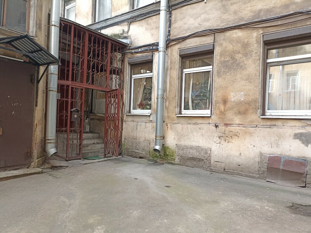 Hediyelik eşya üretimi ve toptan satışı Akm, Saint‑Petersburg, foto