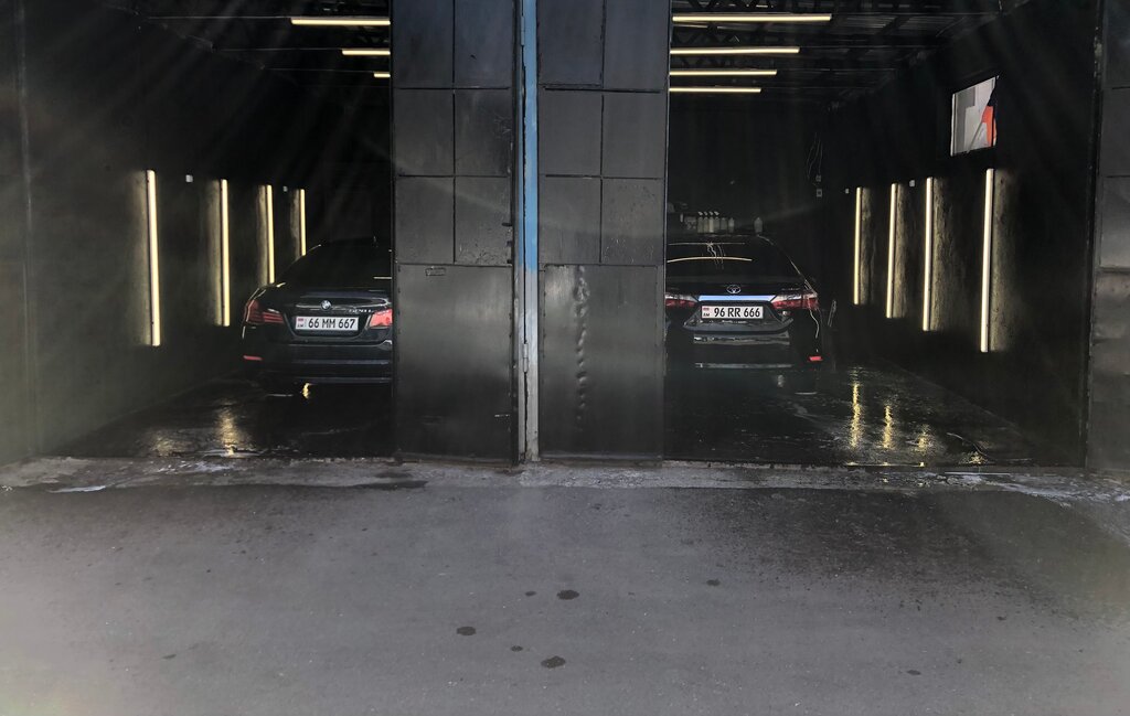 Oto yıkama Diamond Detaling Service, Erivan, foto