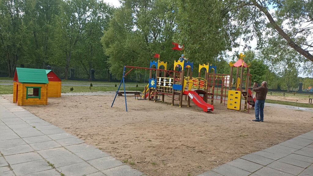 Oyun alanı Playground, Minskaya oblastı, foto