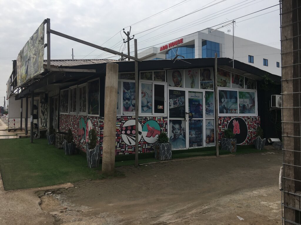 Güzellik salonu Beks Makeover, Akra, foto