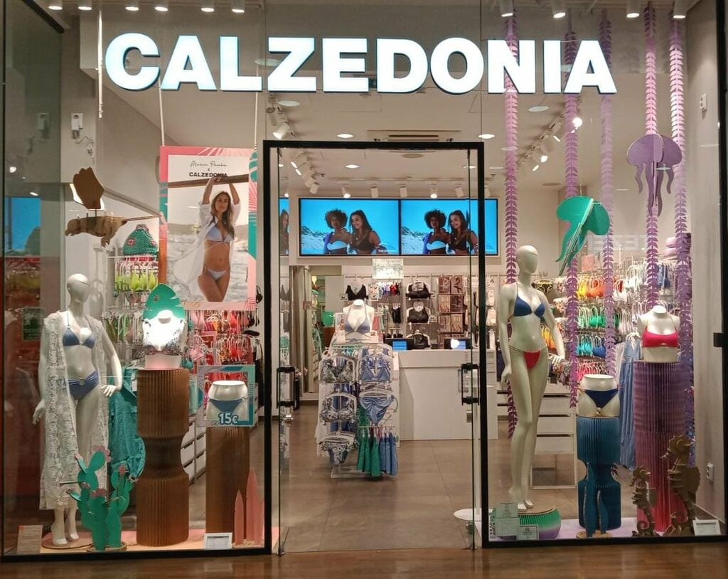 Giyim mağazası Calzedonia, Sevilla, foto