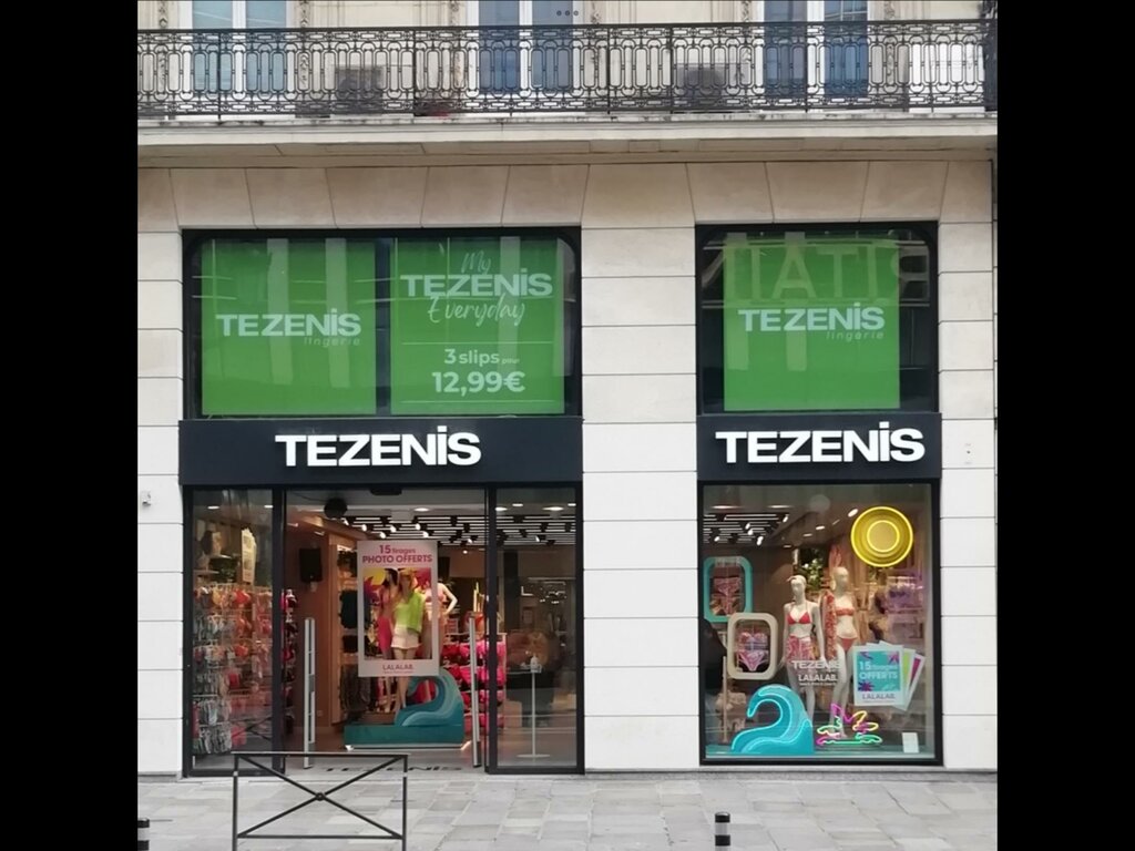 Giyim mağazası Tezenis, Paris, foto