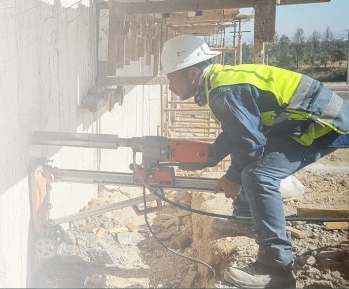Arama çalışmaları Suelosolv Zamora, Michoacan Eyaleti, foto