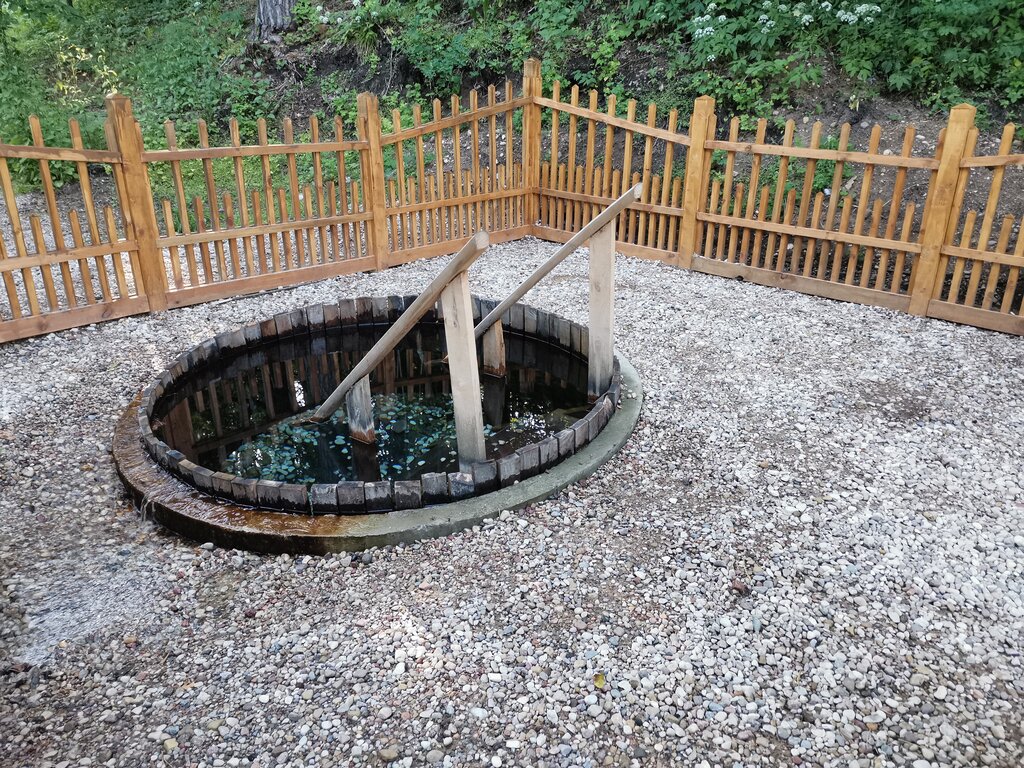 Pınar, çay Spring, stream, Minskaya oblastı, foto