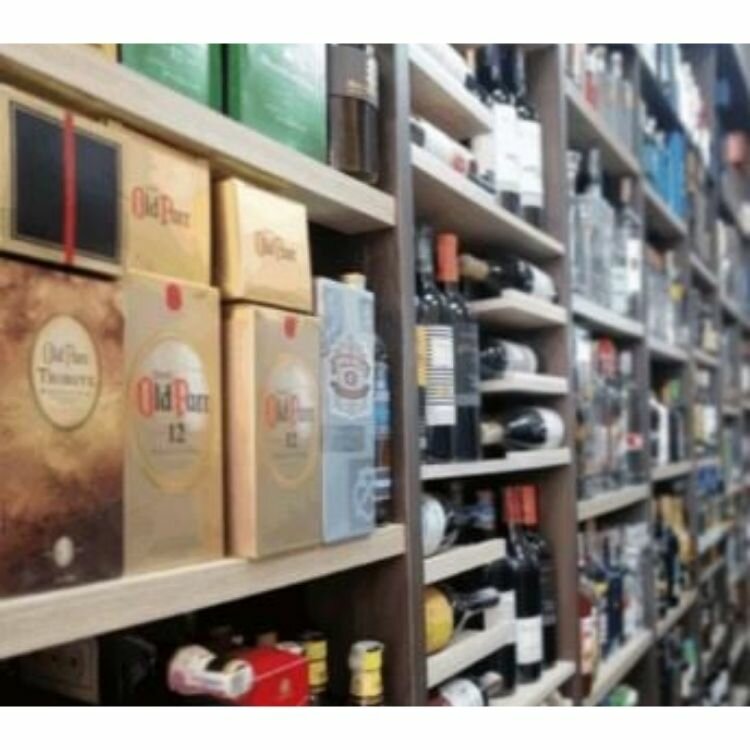Alkollü içecekler Licores Vinos Y Cervezas, Bogota, foto