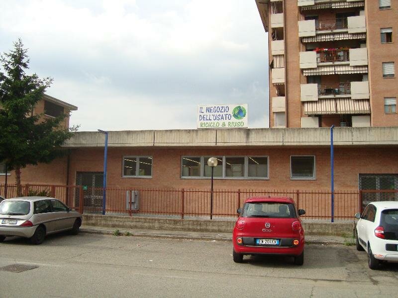 Pazarlar ve çarşılar Il Negozio dell'Usato Riciclo & Riuso, Piyemonte, foto