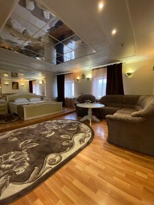 Euro (ulitsa Mira No:63Ак4), otel  Novosibirsk'ten