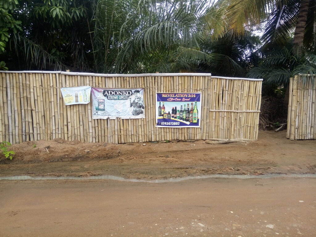 Bar Revelation 3: 14 Life Care Spot, Dünya, foto