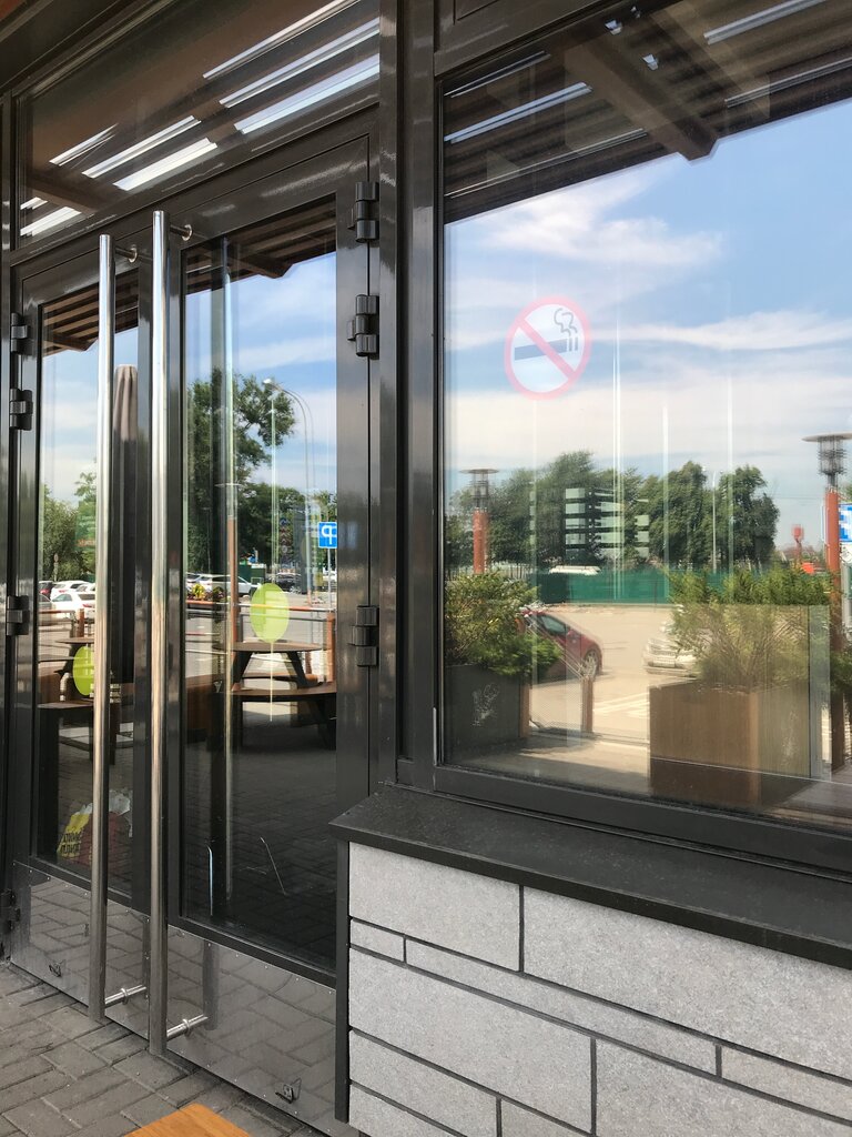 Fast food Vkusno — i tochka. Auto, Aksay, foto