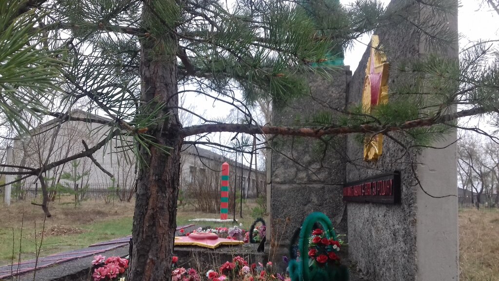 Anıt, heykel Воинам-землякам, павшим в Великой Отечественной войне, Kurganskaya oblastı, foto