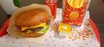 The Happy Burger (Chaadaeva Street No:4), kafe  Nijni Novgorod'dan