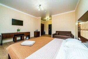Anchelika (Kolhoznaya Street No:13), otel  Gelencik'ten