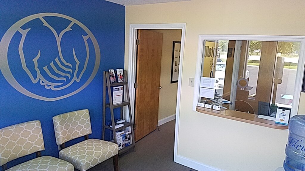 Sigorta şirketleri Michelle Bennett: Allstate Insurance, Kuzey Carolina Eyaleti, foto