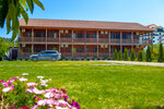 Eco Hotel Karat (улица Политрука Нозадзе No:54Д, село Лдзаа), otel  Gagra Bölgesi'nden