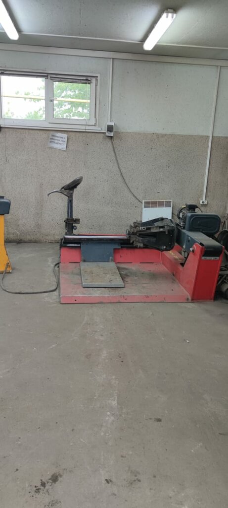 Oto lastik tamiri Tire service, Orel, foto