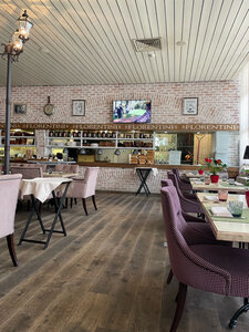 Florentini Country Cafe (Sosnovaya ulitsa No:3Б), restoran  Moskova'dan