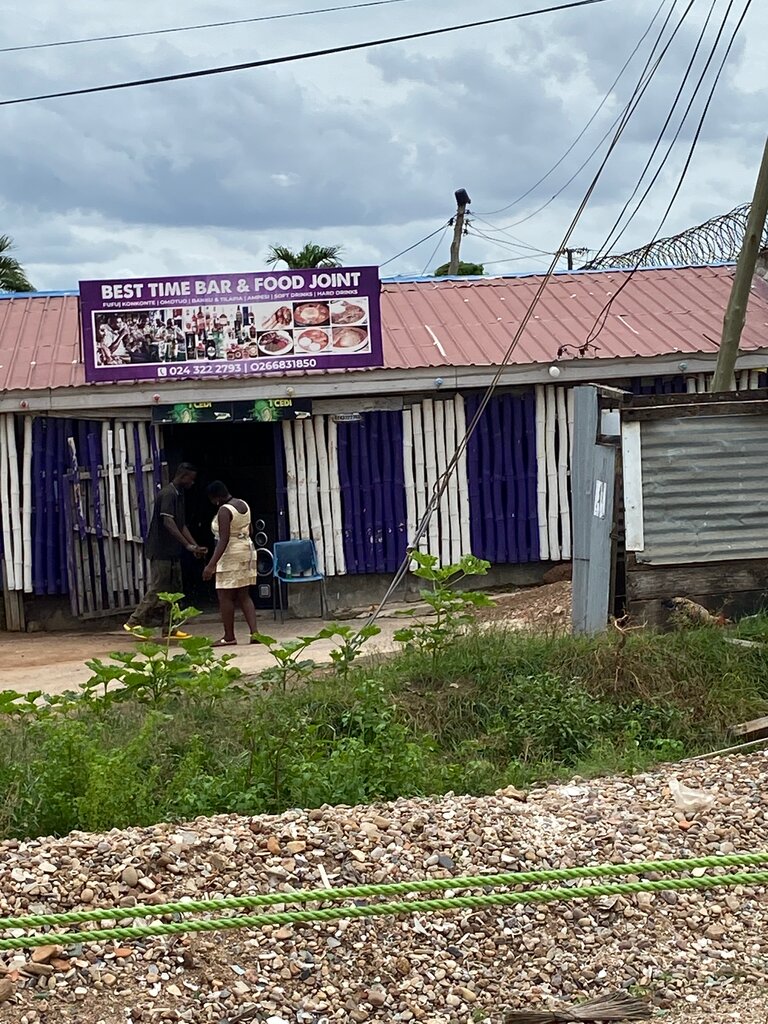 Bar Best Time Bar and Food Joint, Akra, foto