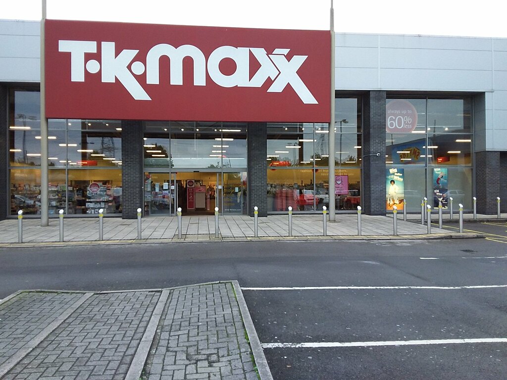 Büyük mağazalar Tk Maxx, Newport, foto