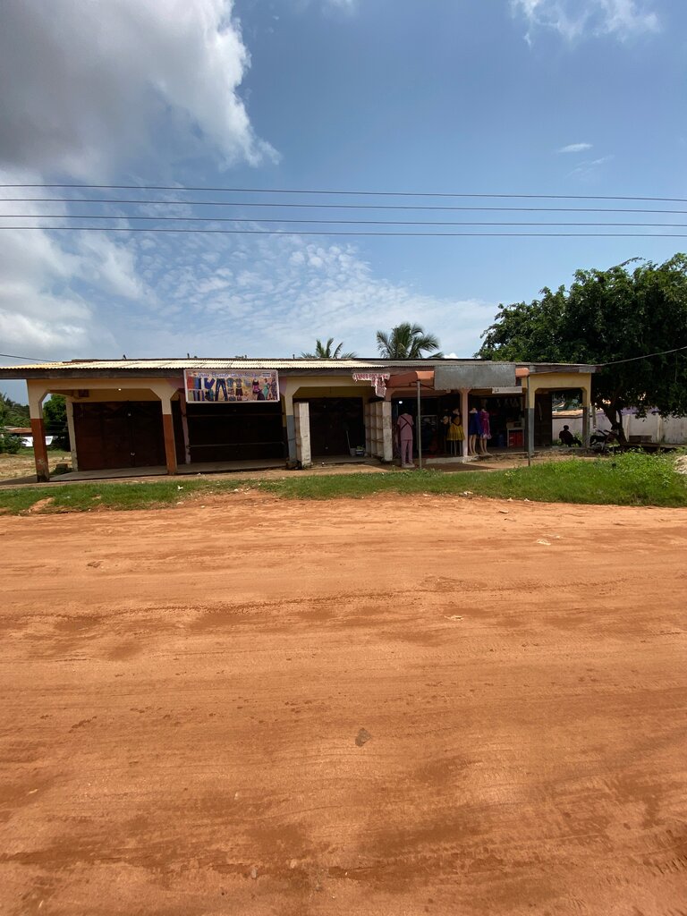 Giyim mağazası Queen Elizabeth Unisex Boutique, Dünya, foto