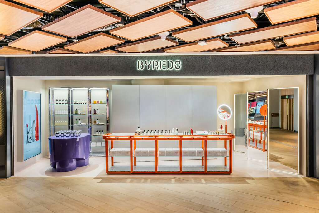 Kozmetik ve parfümeri mağazaları Byredo Hong Kong K11 Musea, Kowloon, foto