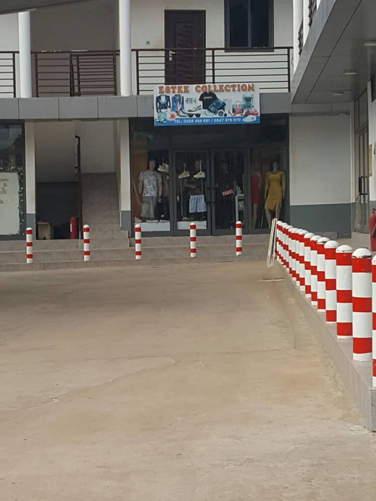 Giyim mağazası Estee's collection, Dünya, foto