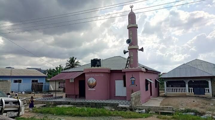 Cami جامع العريني Oraine Mosque, Kumasi, foto