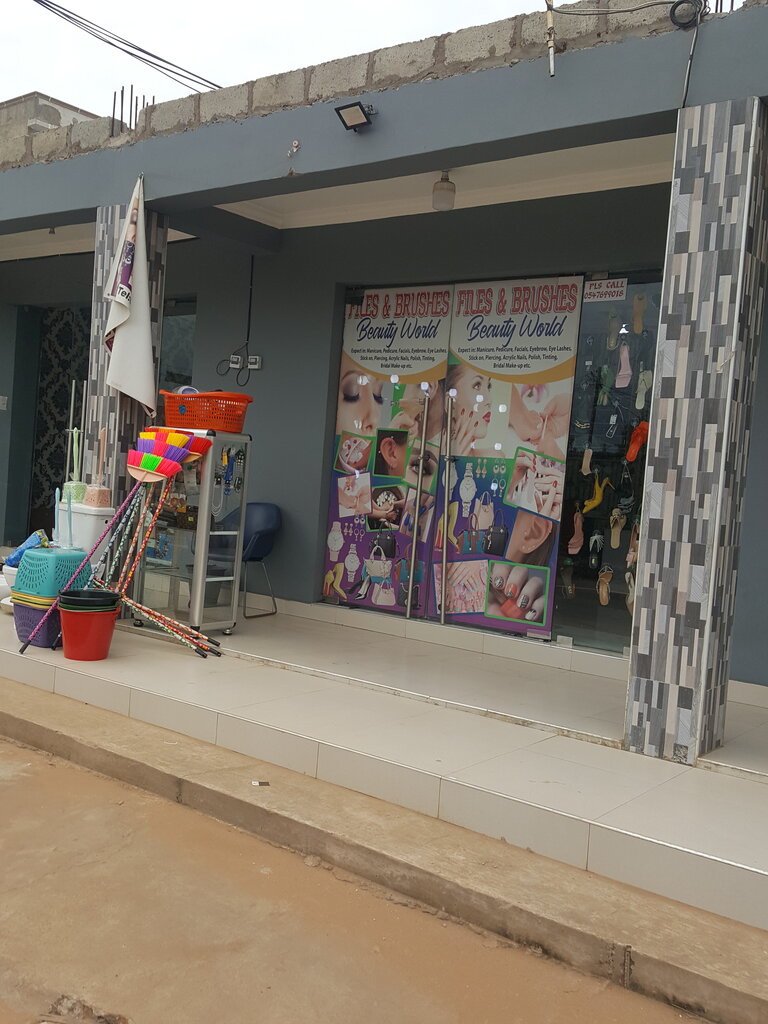 Güzellik salonu Files & brushes beauty world, Dünya, foto