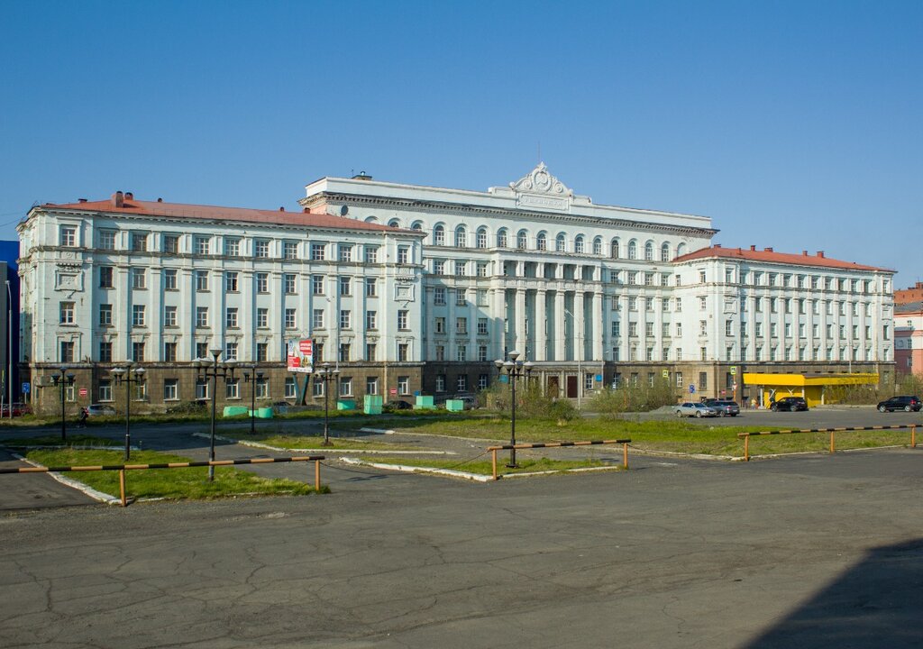 Üniversiteler Zapolyarnyj Gosudarstvennyj universitet im. N. M. Fedorovskogo, Norilsk, foto