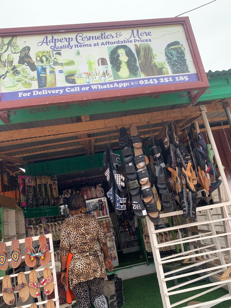 Kozmetik ve parfümeri mağazaları Aderp Cosmetics & More, Dünya, foto