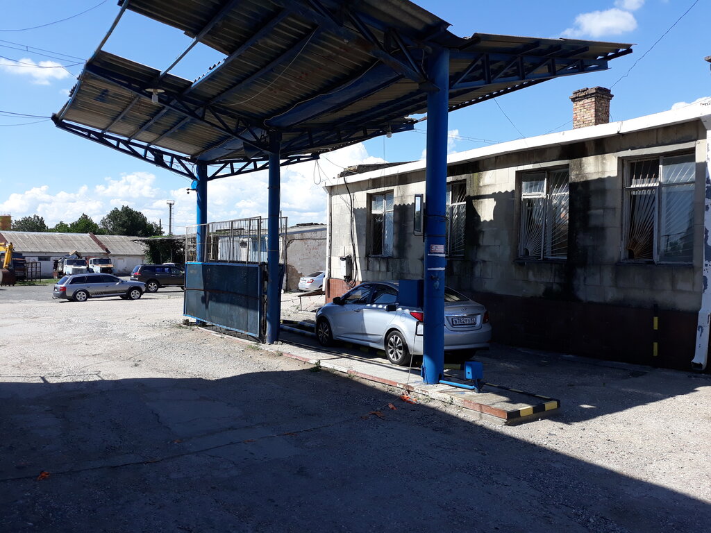 Sefer öncesi tıbbi muayene noktası TransAvto-7, Simferopol (Akmescit), foto