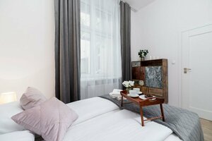 Apartments Dietla Cracow by Renters (Lesser Poland Voivodeship, Kraków, ulica Józefa Dietla, 66), otel  Krakow'dan