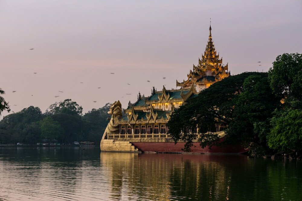 Otel Chatrium Hotel Royal Lake Yangon, Yangon, foto