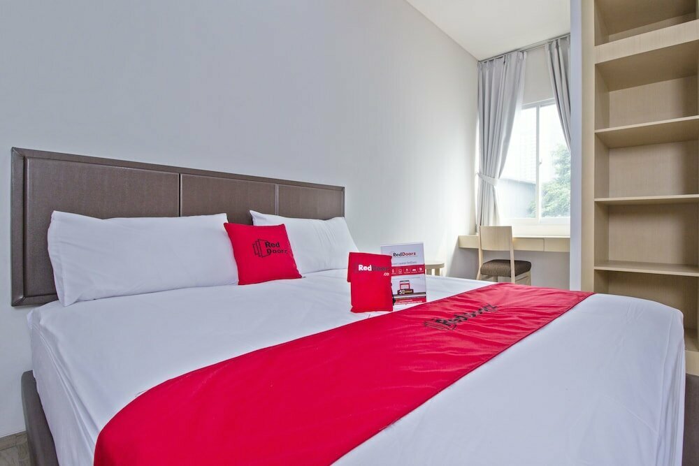Otel RedDoorz Plus @ Scbd, Cakarta, foto