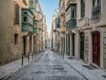 Ajkla (Valetta Ferry), daireler  Valletta'dan