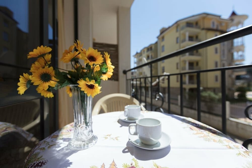 Otel One Bedroom Apartment in Avalon Complex, Güneş Sahili Tatil Tesisleri, foto