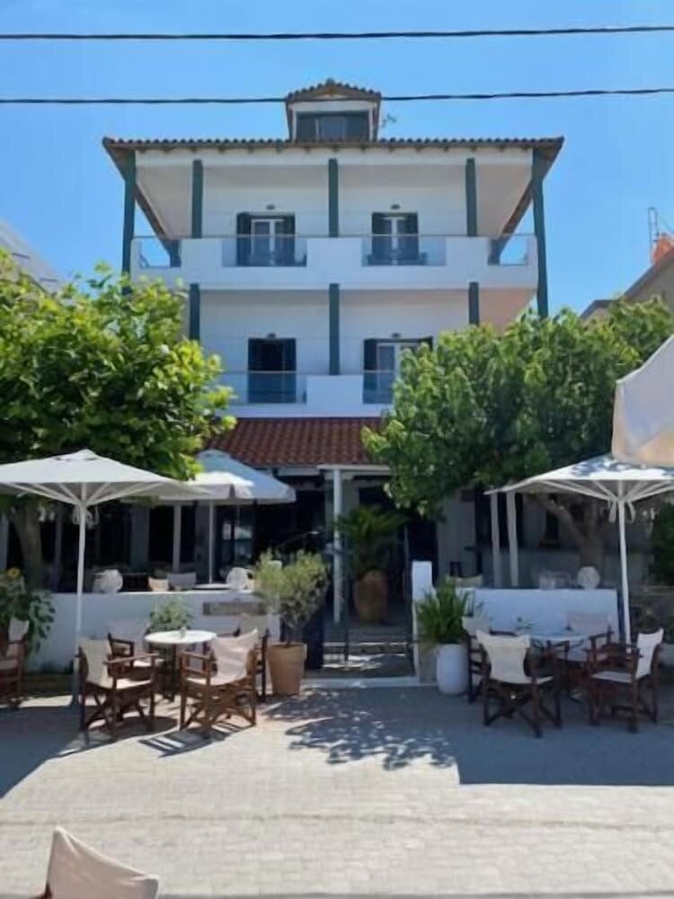 Otel Xenios Hotel, Dünya, foto