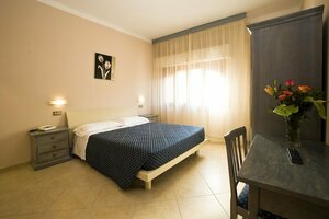 Villa Hotel del Sole (Tuscany, Provincia di Siena, Via delle Rose, 7), otel  Toskana'dan