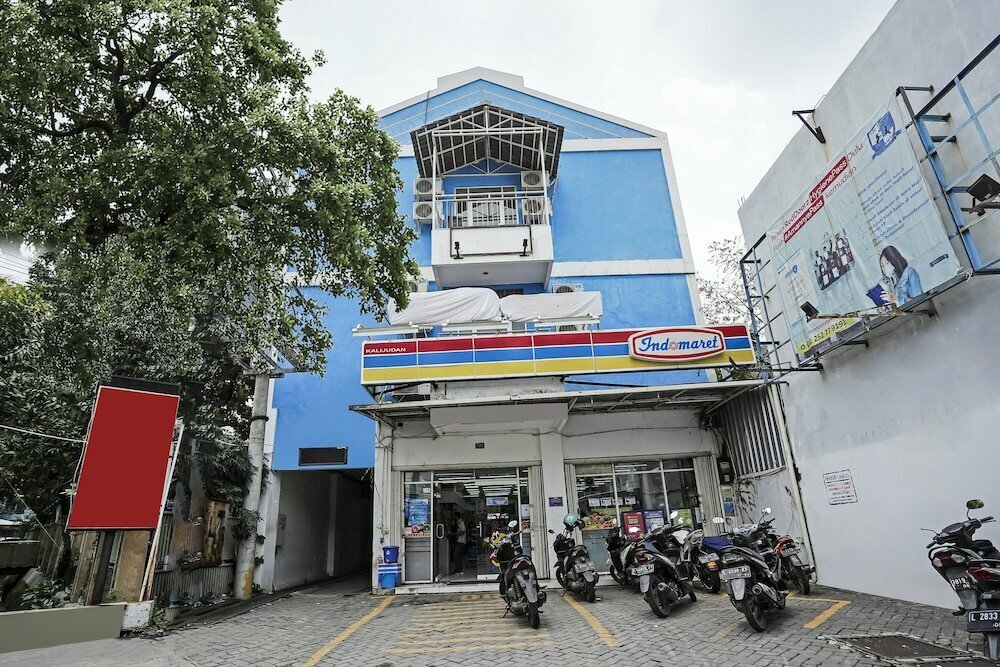 Otel Oyo 91035 De Ritz Residence, Surabaya, foto