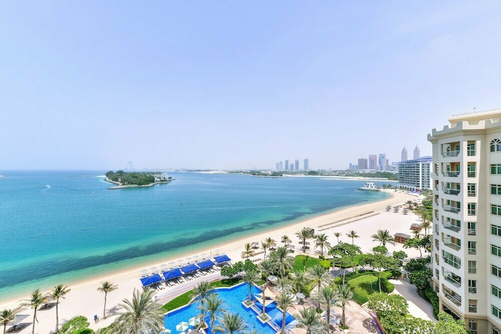 Otel Ultra Luxury Palm Tower with Shared 5-Star Hotel Facilities, Dubai, foto