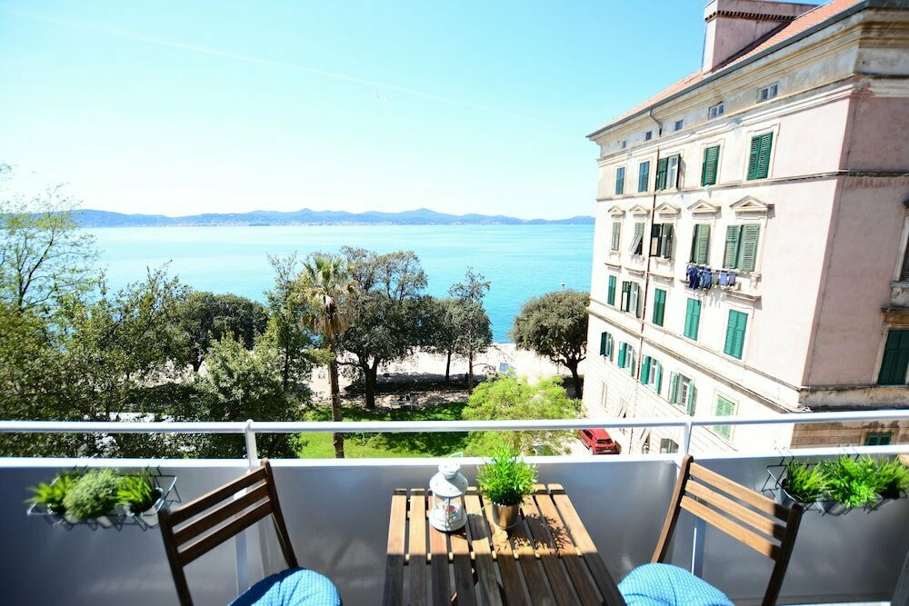 Otel Nora Rooms, Zadar, foto