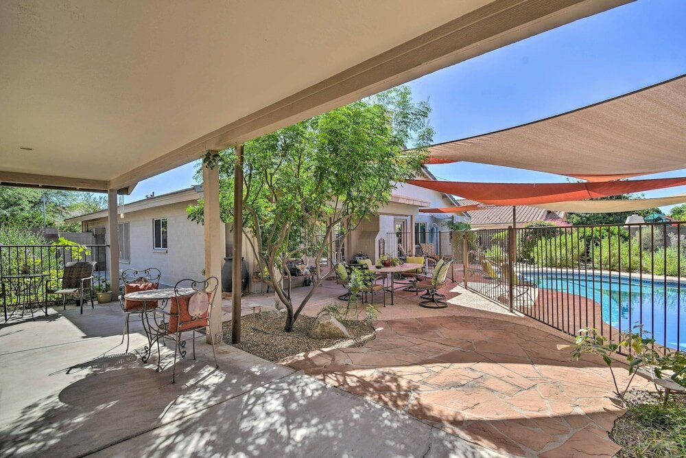 Otel Sunny Phoenix Casita w Pool & Patio Access, Phoenix, foto