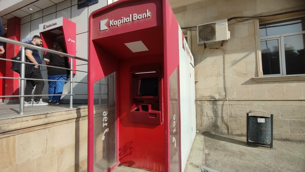 Ödeme terminali Kapital Bank, Bakü, foto