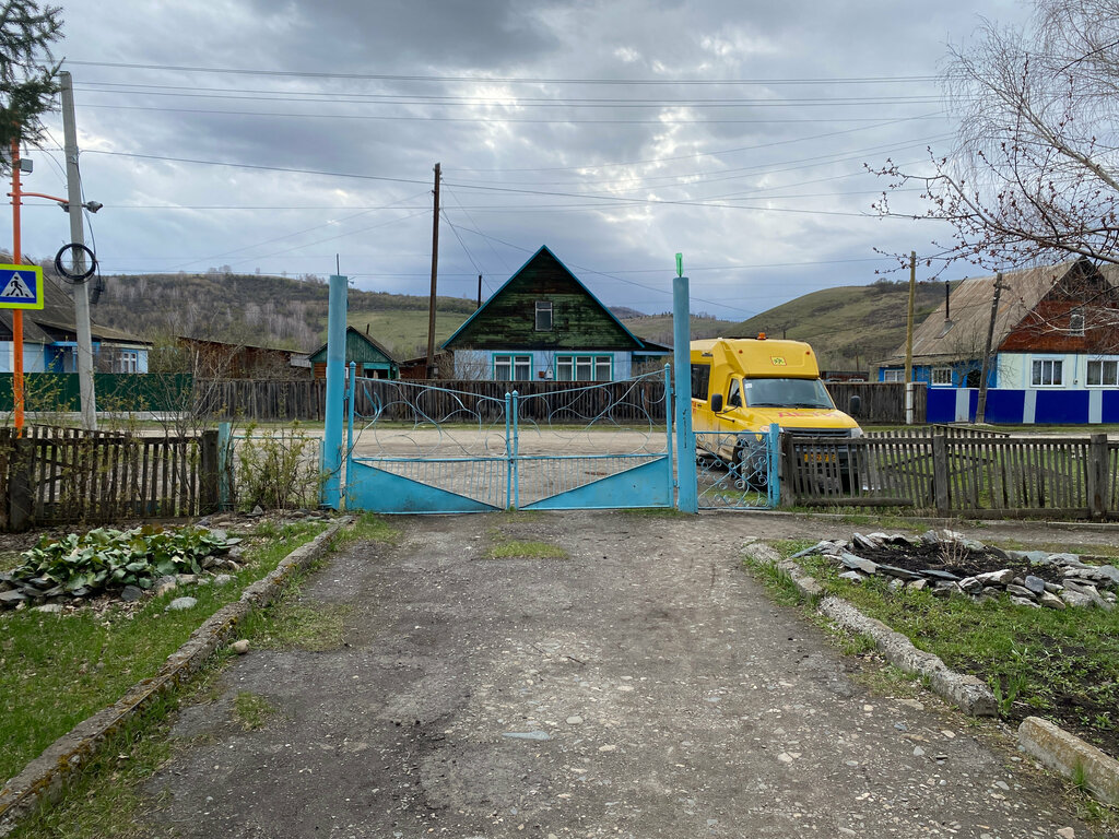 Ortaokul Сибирячихинская средняя общеобразовательная школа, Altayski krayı, foto