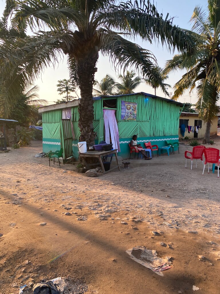 Bar Janet Basement, Dünya, foto